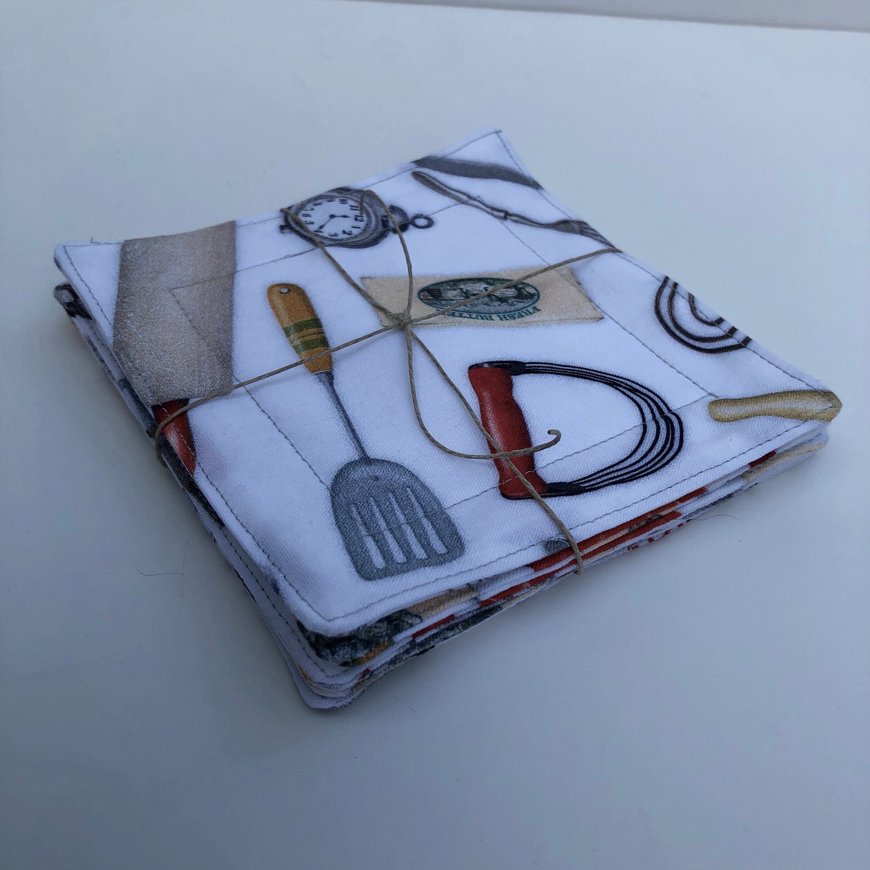 VINTAGE KITCHEN COASTERS Retro Kitchen Utensils Cloth Fabric Coasters ...