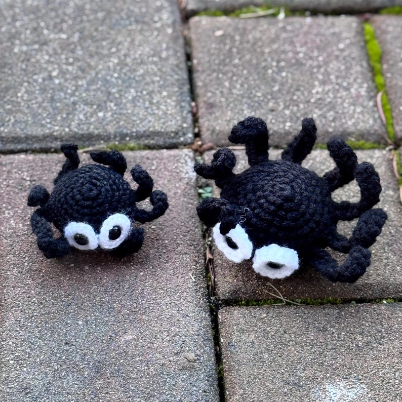 Amigurumi Spider Crochet Pattern Cute Halloween Decor, Fun Toy, or ...