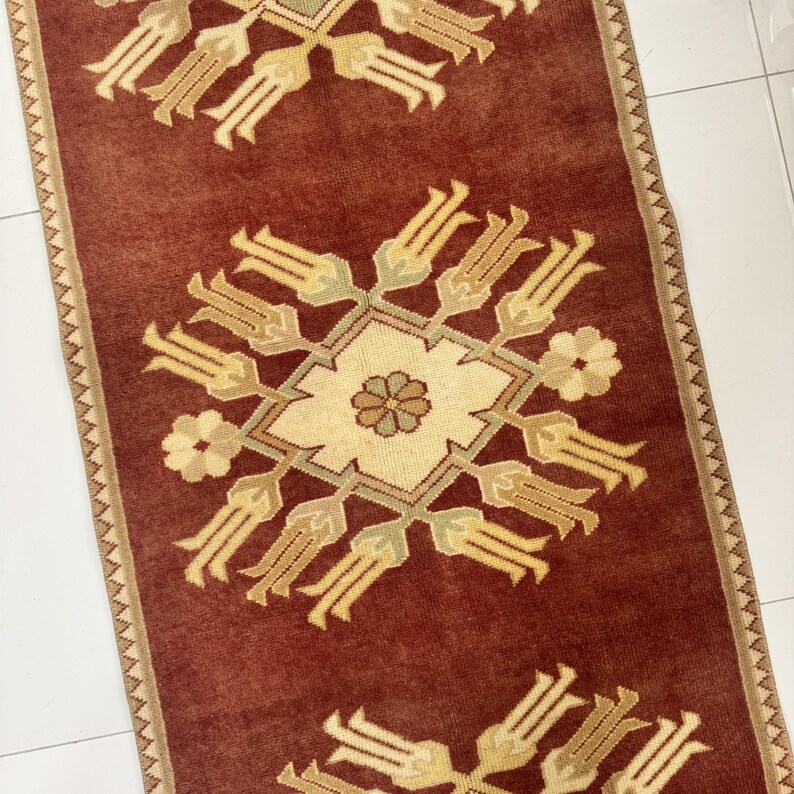 2x9 Red Vintage Wool Handknotted Oushak Runner Rug With Sage Medallions ...