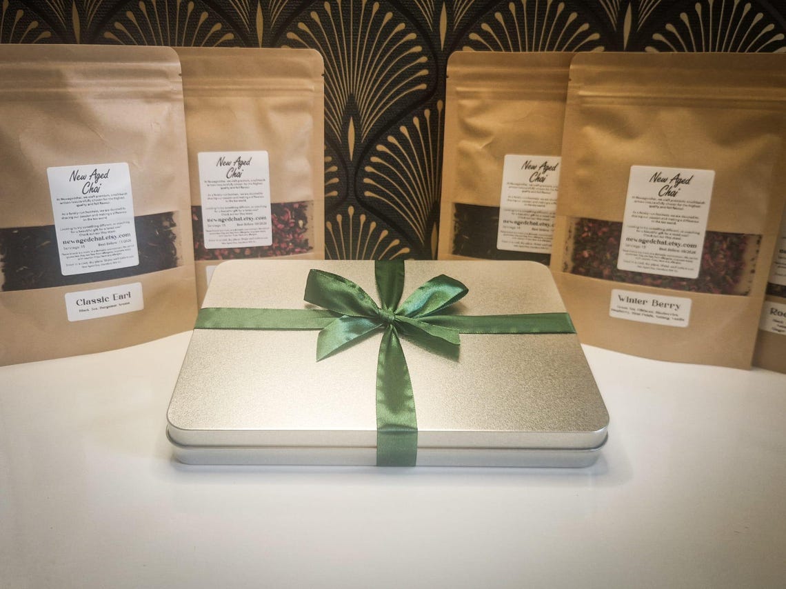Holiday Tea Gift Tin – Choose 7 Festive Flavours With Infuser and ...