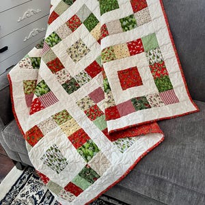 Christmas Quilt, Throw, Bedding, Blanket, Traditional Patchwork ...
