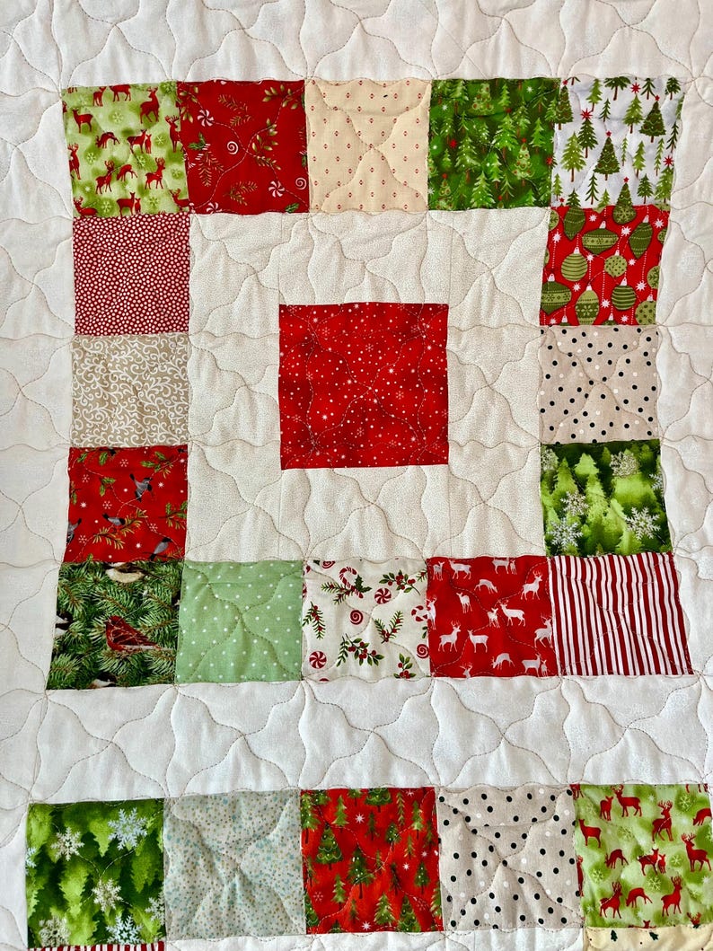 Christmas Quilt, Throw, Bedding, Blanket, Traditional Patchwork ...