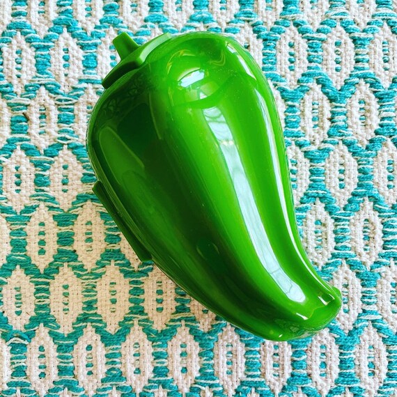 Tupperware Vintage Pepper Keeper 5816A 2 - Etsy