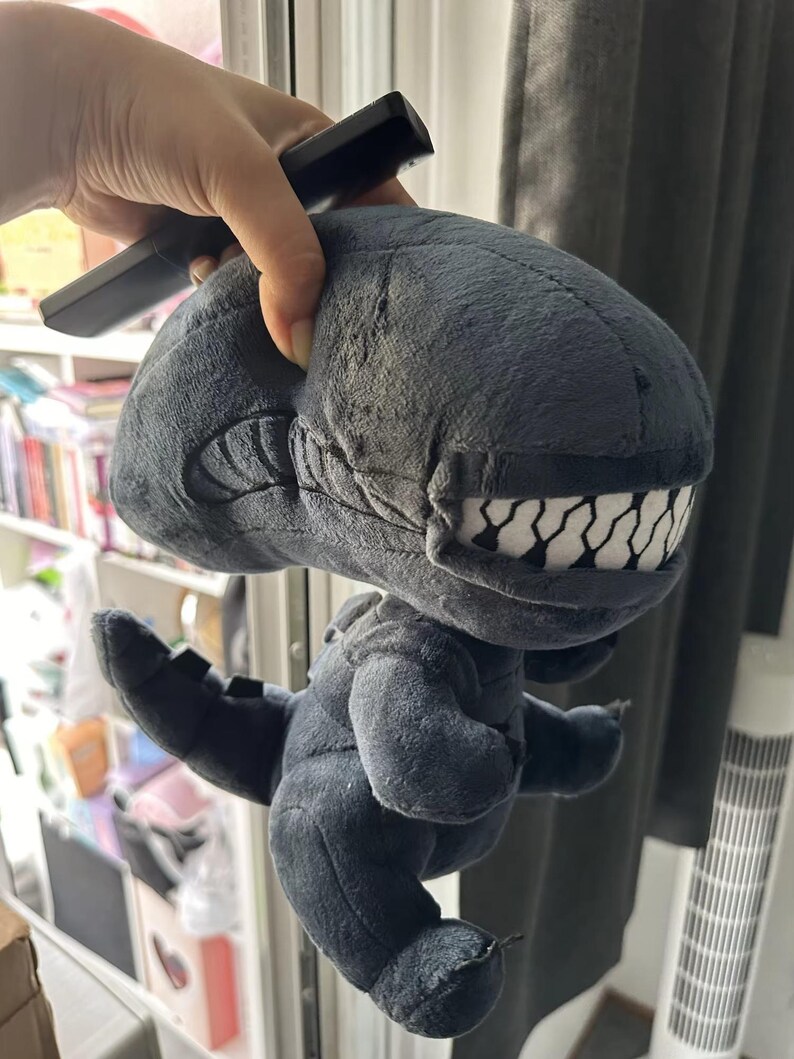 Alien Xenomorph Shaped Zipper Mouth Plush Doll Kawaii Plush Pillows ...