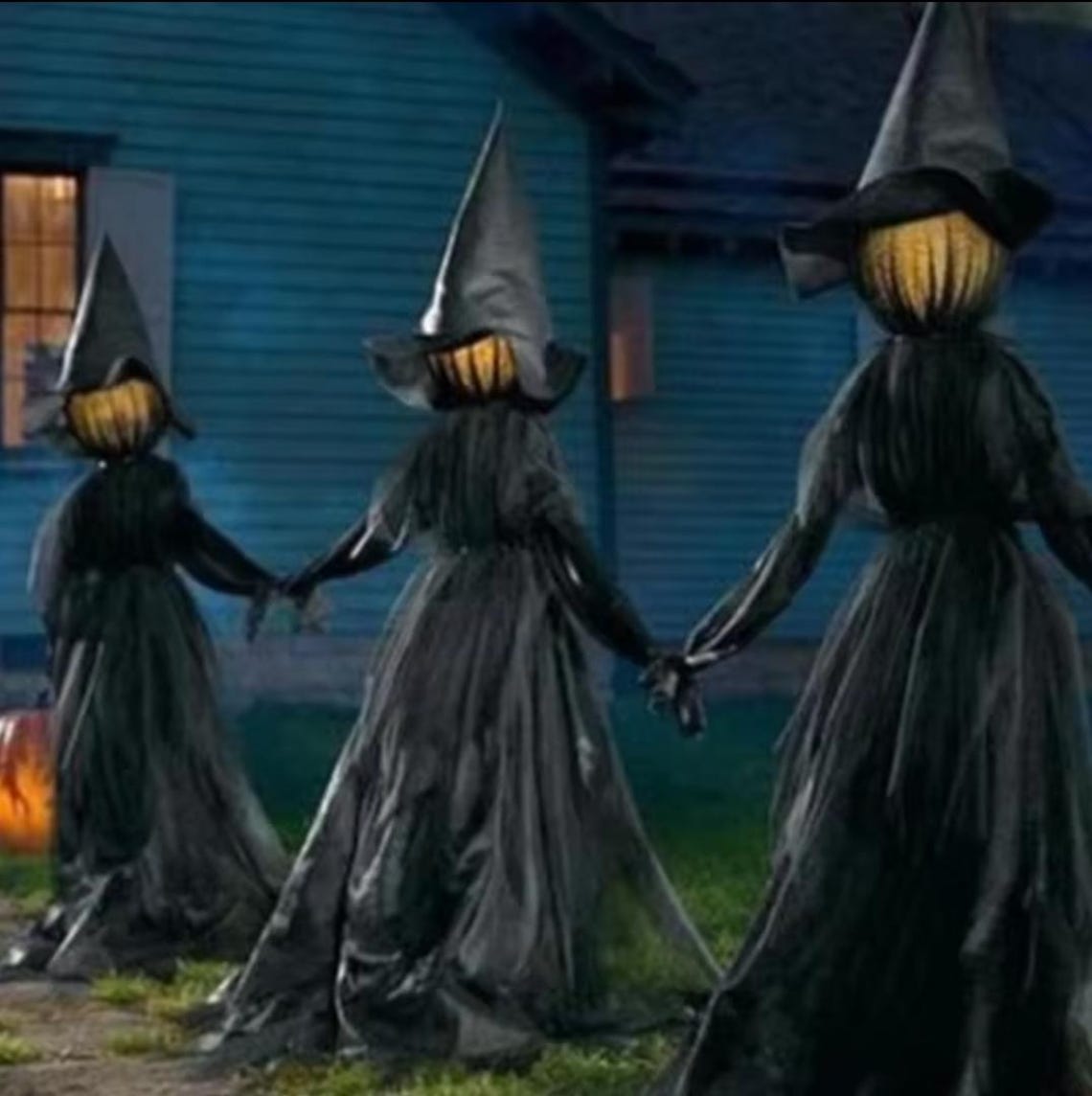Halloween Light-up Witches Decoration With Pegs Open Holding Hands ...