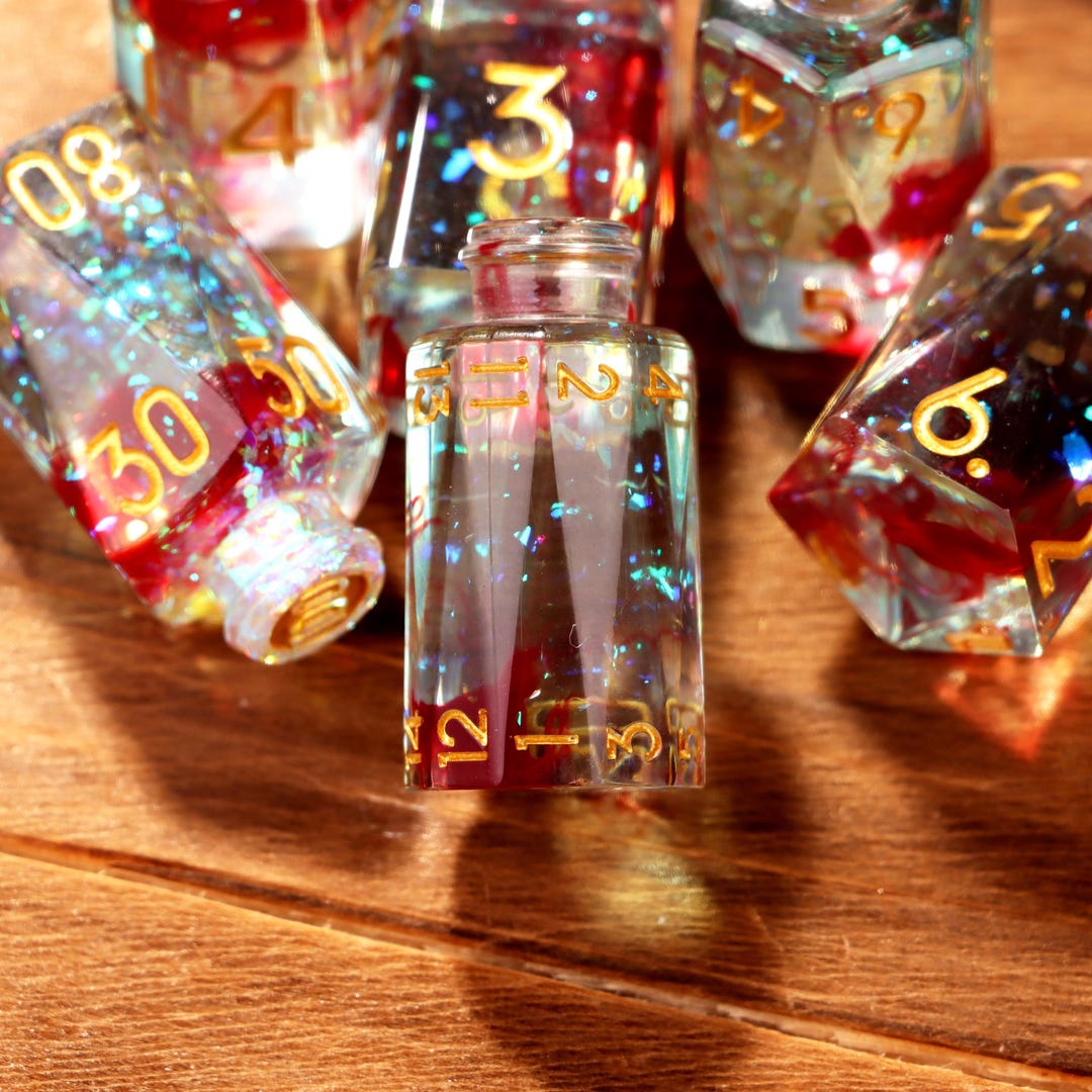 Transparent Red Essence Potion Dice, Vitality Elixir Bottle, Gilded ...