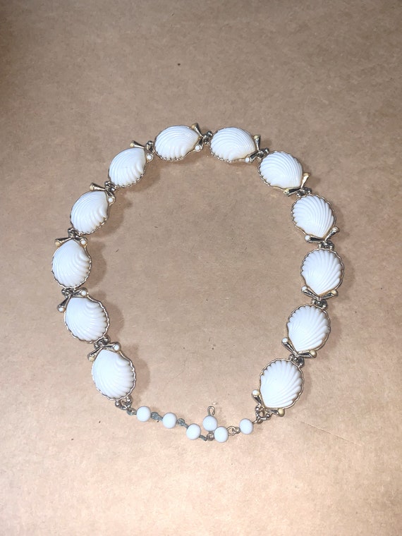 White shell bracelet - Gem