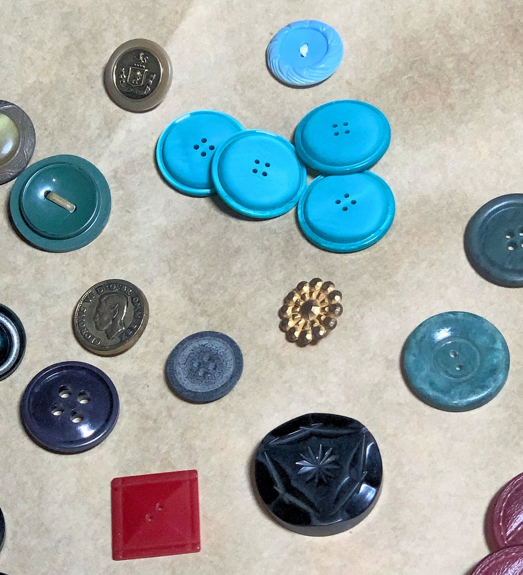 80 Pc Vintage Buttons, Odd Shaped Buttons, HUGE Buttons, Button Sets ...