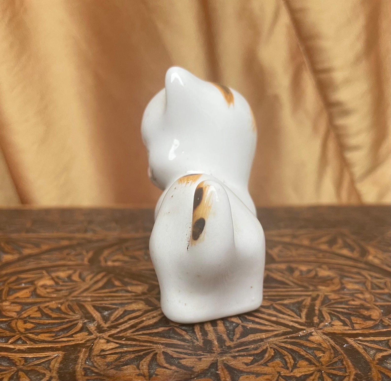 Chinese Ginger Tabby Cat Figurine Ornament Large Eyes Stumpy Tail VGC ...