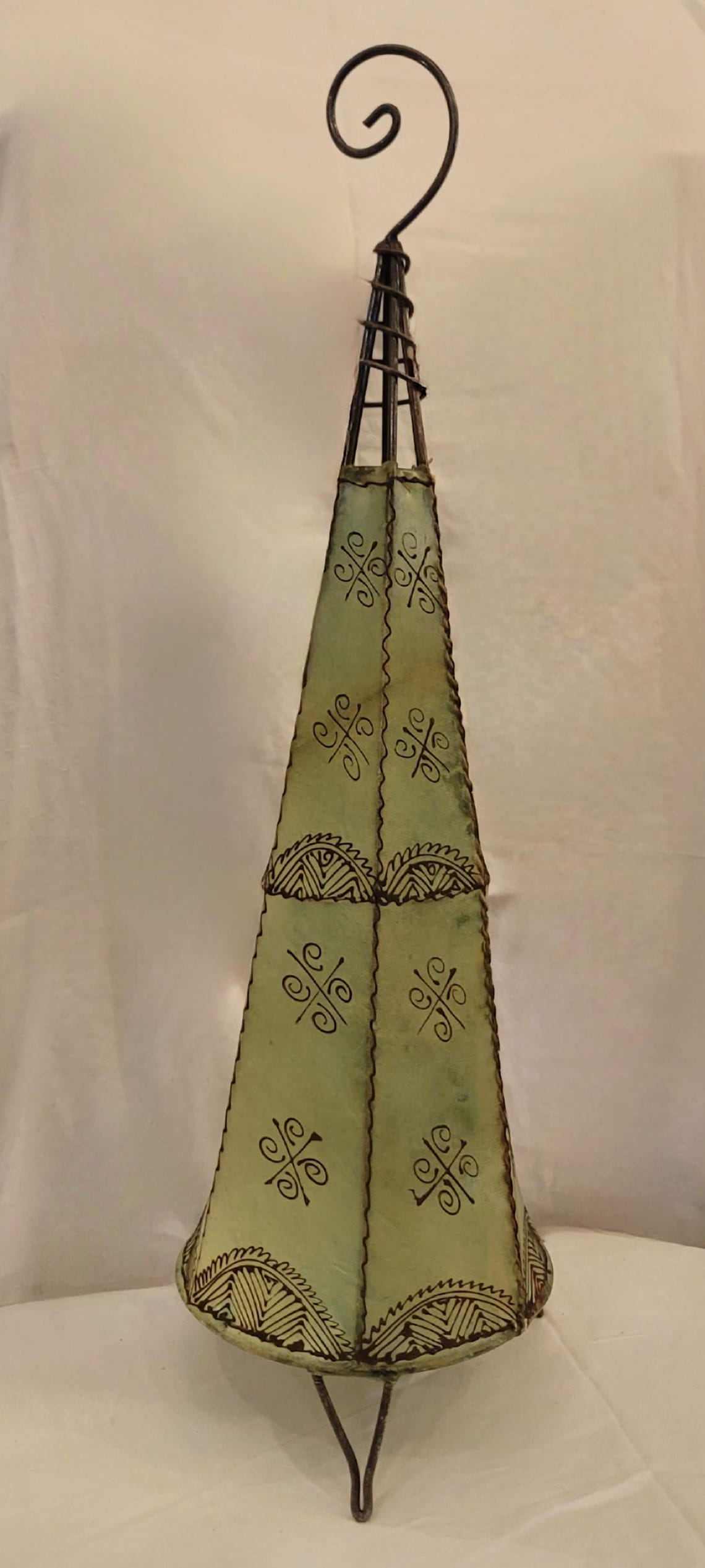 27" Light Turquoise Moroccan Goat Skin / Henna Lamp I - Etsy