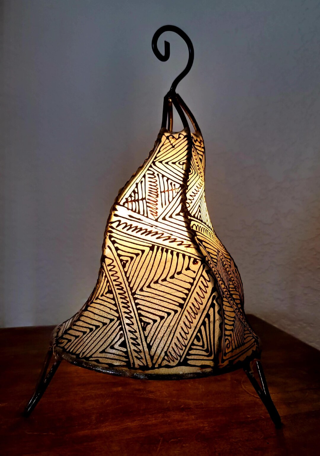 14" Black and White Moroccan Goat Skin / Henna Lamp - Etsy