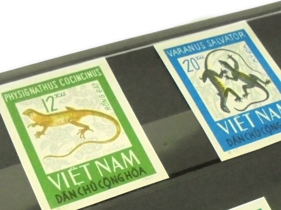 Indonesian Reptiles Postage Stamp Set // Indonesia 1966 Vintage Post ...