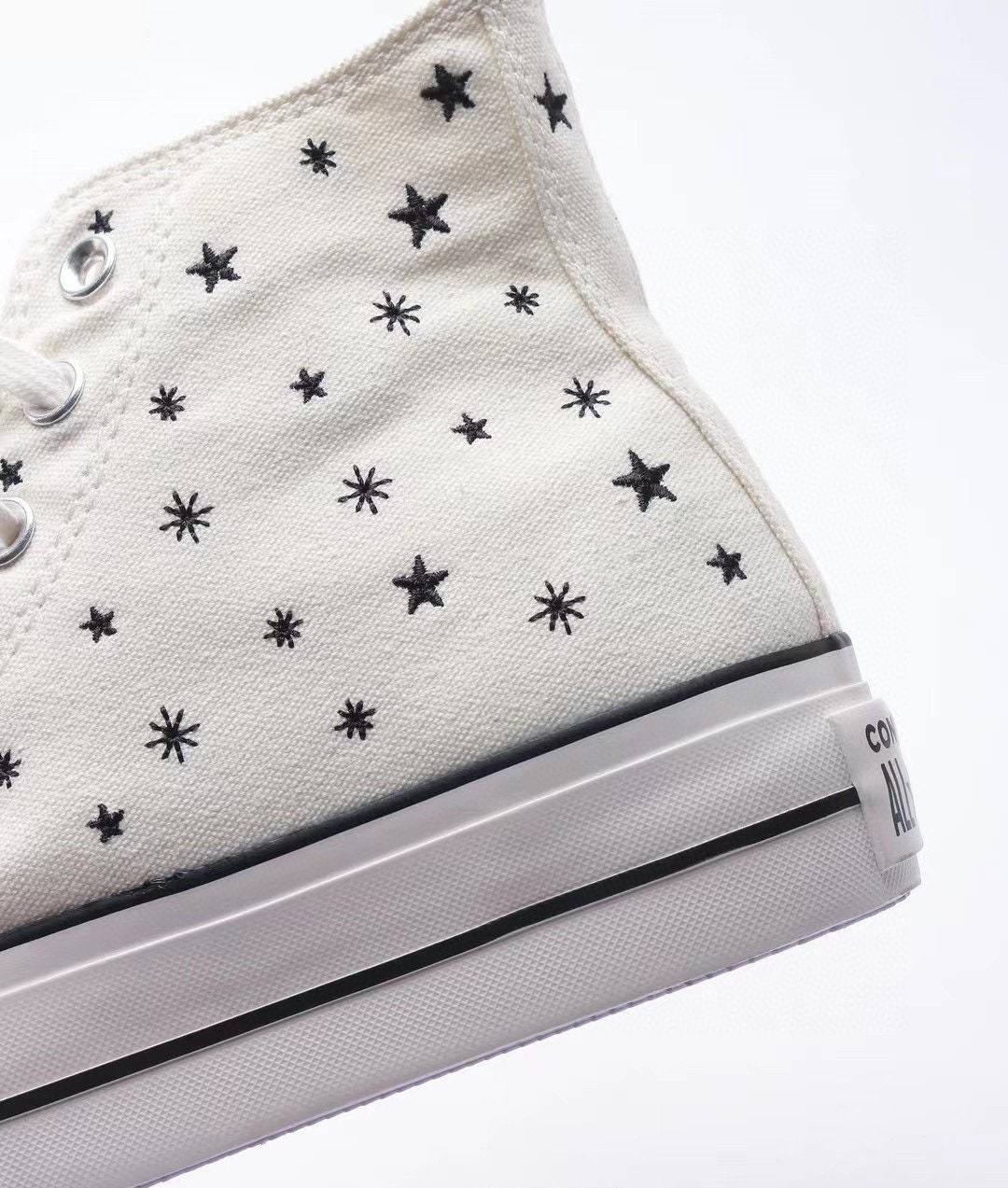 Custom White High-top Converse for Women Hand-embroidered Star Design ...