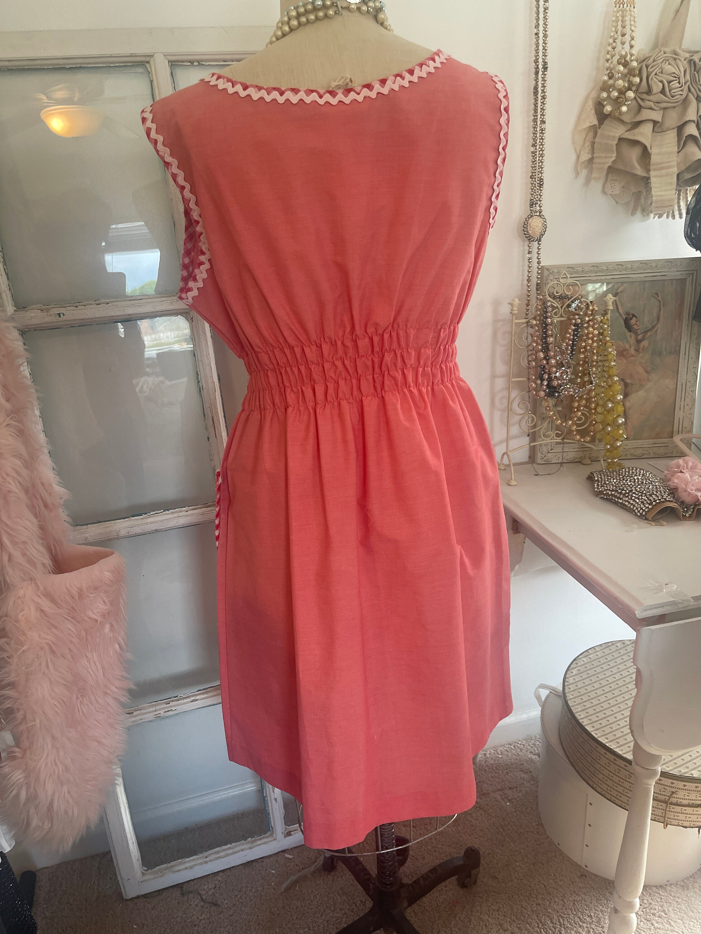 Retro 1950s Style Vintage Coral Dress, Vintage Ric Rac Dress With ...