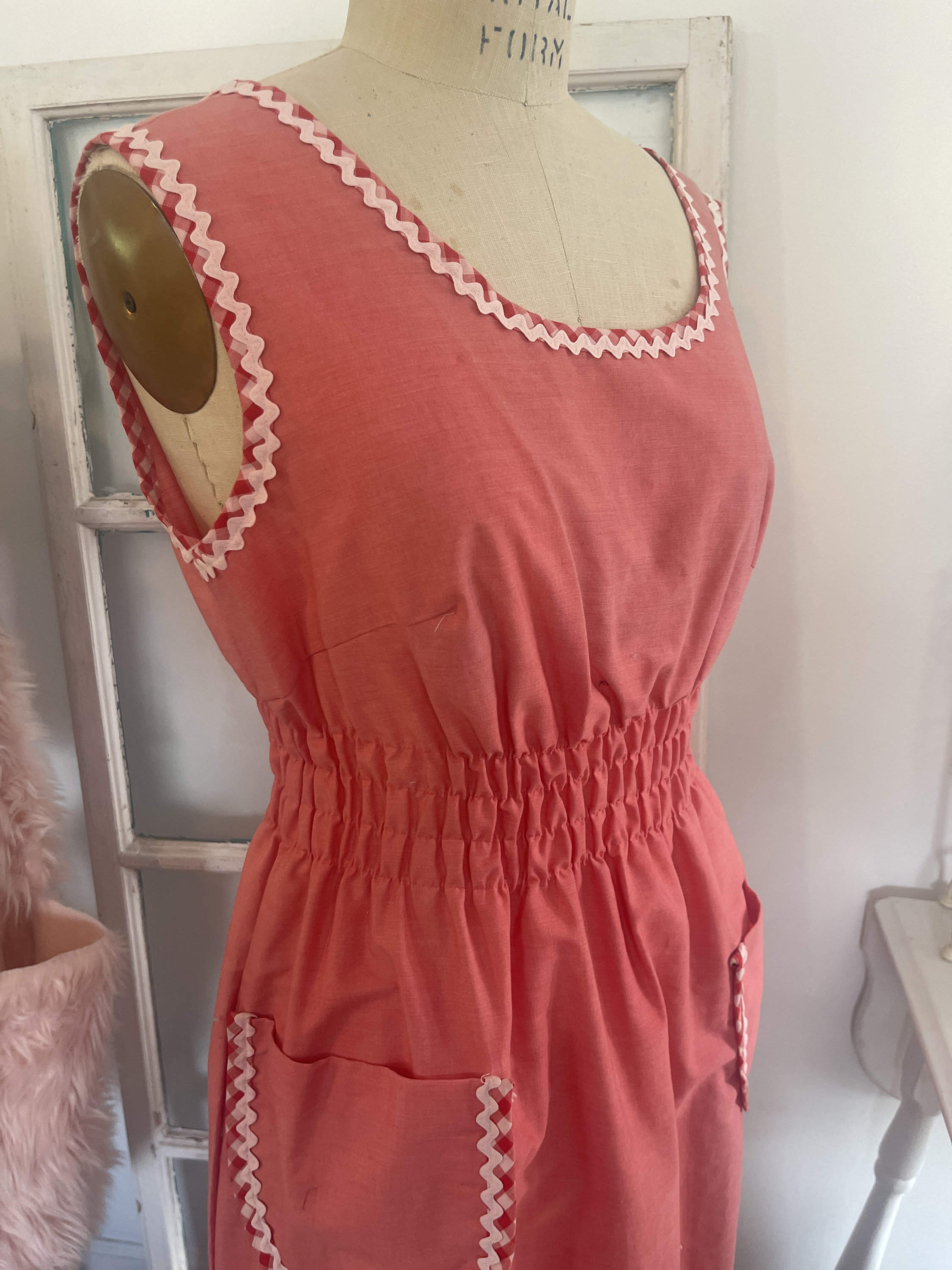 Retro 1950s Style Vintage Coral Dress, Vintage Ric Rac Dress With ...