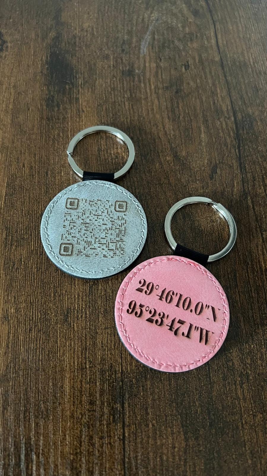 QR Code Keychain Company Website Smart Advertising Quick Scannable ...