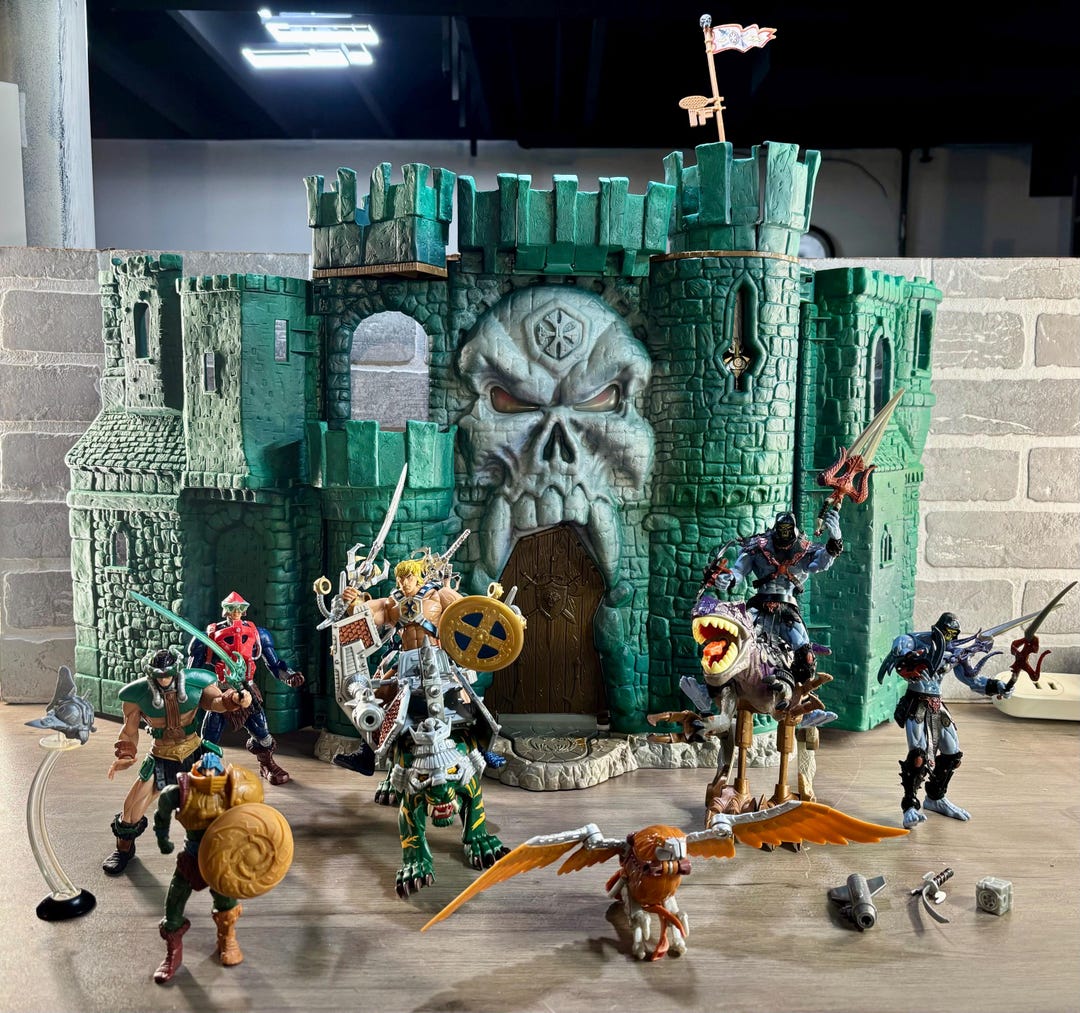 Rare 2002 He-man Castle Greyskull Master of the Universe W/ Figures ...