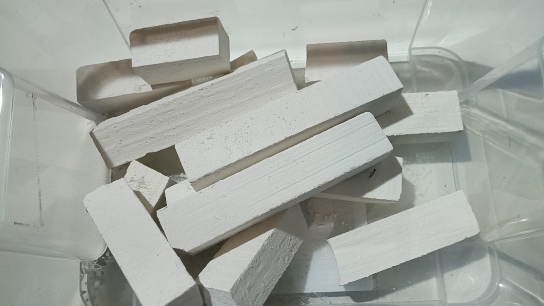 Sawn Chalk BARSUK (sweetish, Dusty Taste, Slightly Creamy, Crunchy ...
