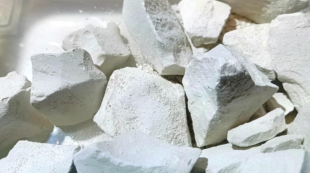 Chalk METEL (hard Lump Chalk, Lots of Powder, Milk and Cream Flavor ...