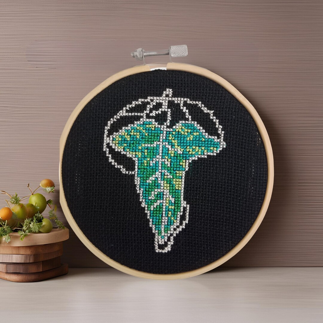 Lord of the Rings Cross Stitch Pattern Lothlorien Leaf, Tolkien Movies ...