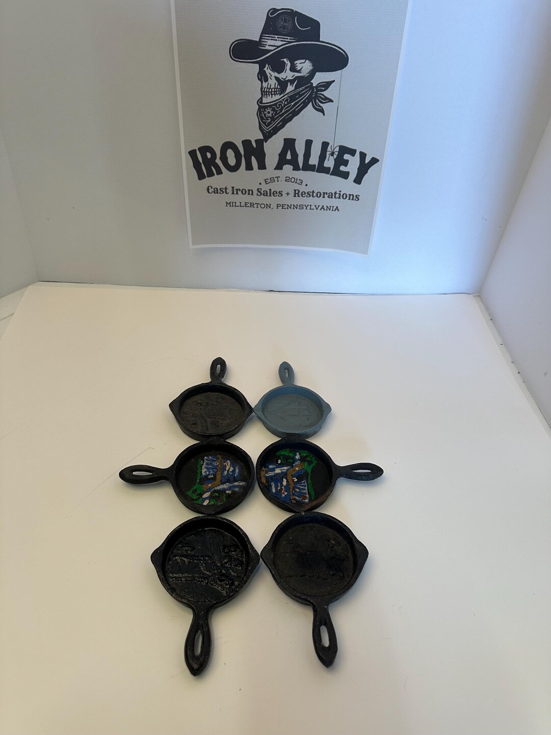 Vintage Lot of 6 Miniature Cast Iron Decorative Pans - Etsy