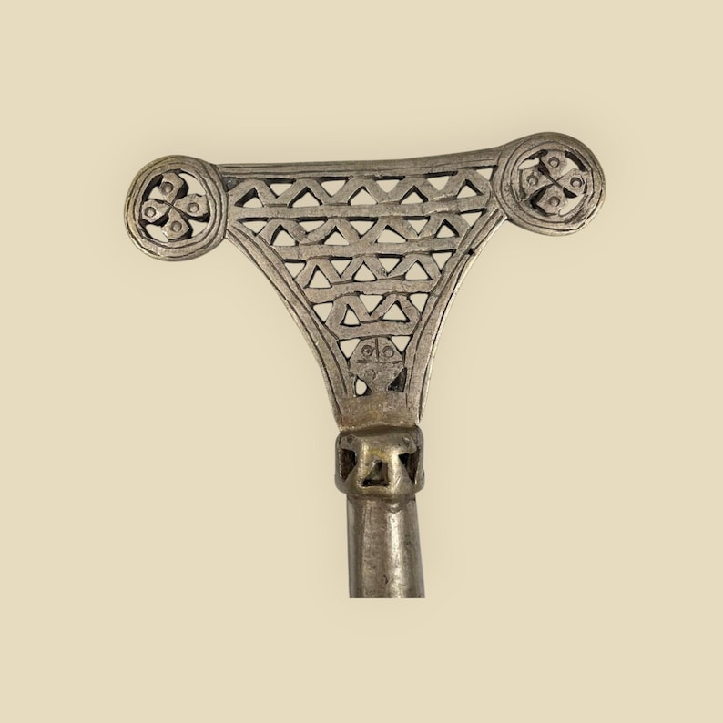Antique Ethiopian Orthodox Priest's Staff Head – Handcrafted Cross ...