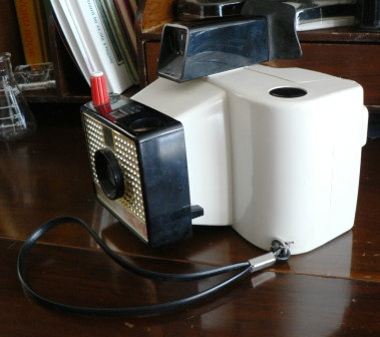 Vintage Camera ... the POLAROID SWINGER LAND Camera Model 20 ... - Etsy