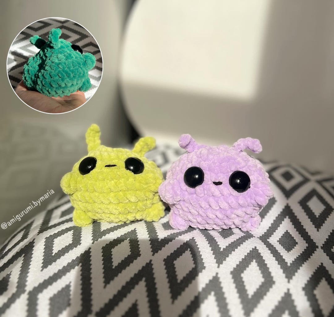Alien Amigurumi Plushie With Booty | Cute Alien Crochet Toy | Chubby ...