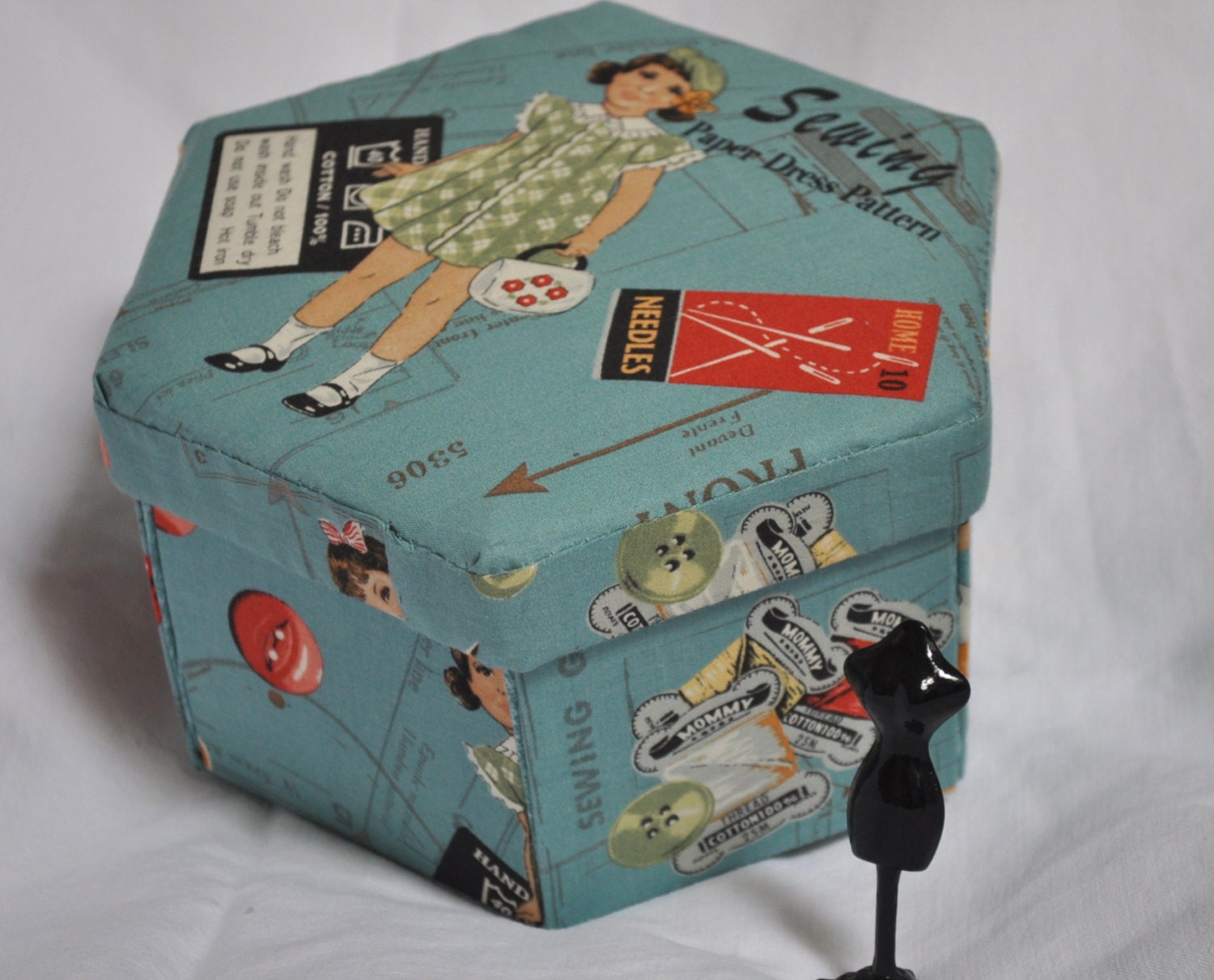 Hexagonal Sewing Box Fabric Covered Cartonnage vintage Sewing Pattern hexagonal-sewing-box-fabric-covered-cartonnage-vintage-sewing-pattern
