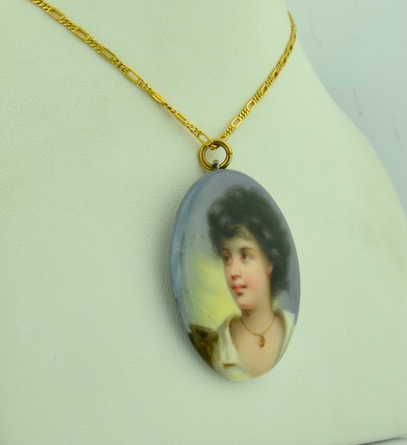 Victorian Porcelain & 9K Locket Hand Painted Gypsy Po… - Gem