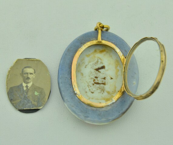 Victorian Porcelain & 9K Locket Hand Painted Gypsy Po… - Gem