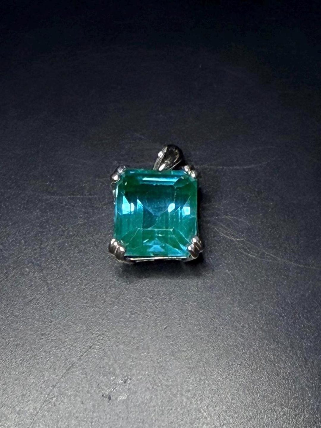 New Setting Design!!! Teal Oval Sapphire Pendant 11CT. - Etsy
