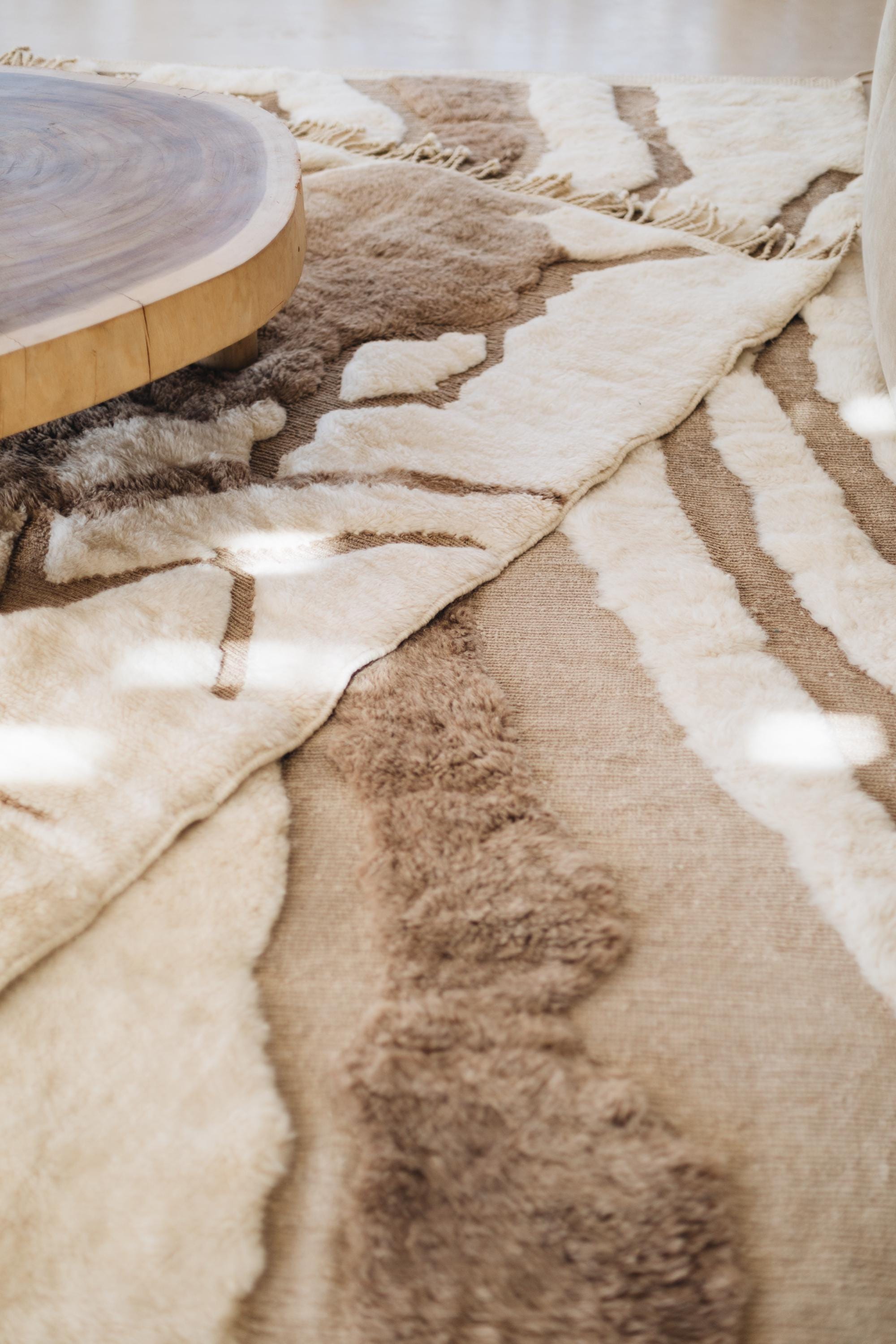 Mrirt Inlaid Rug With Streams in Greige and Ecru Gradients - Etsy