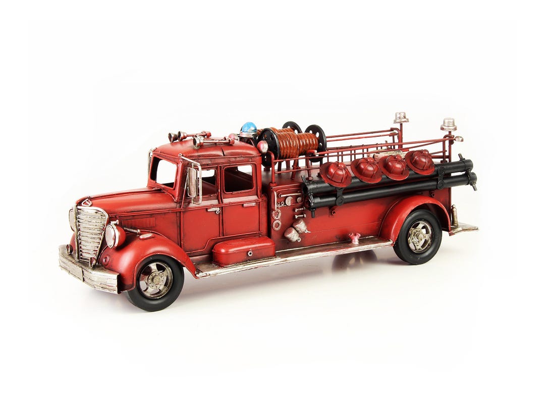 Large 20” Fire Truck Metal Model, Vintage Style Toy Red Car Fire Truck ...