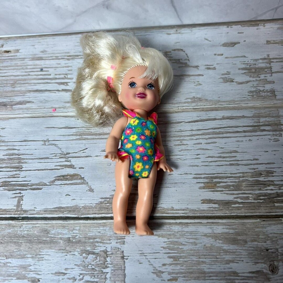 1996 Mattel Pool Fun Kelly Baby Sister of Barbie Kelly Doll Doll W ...