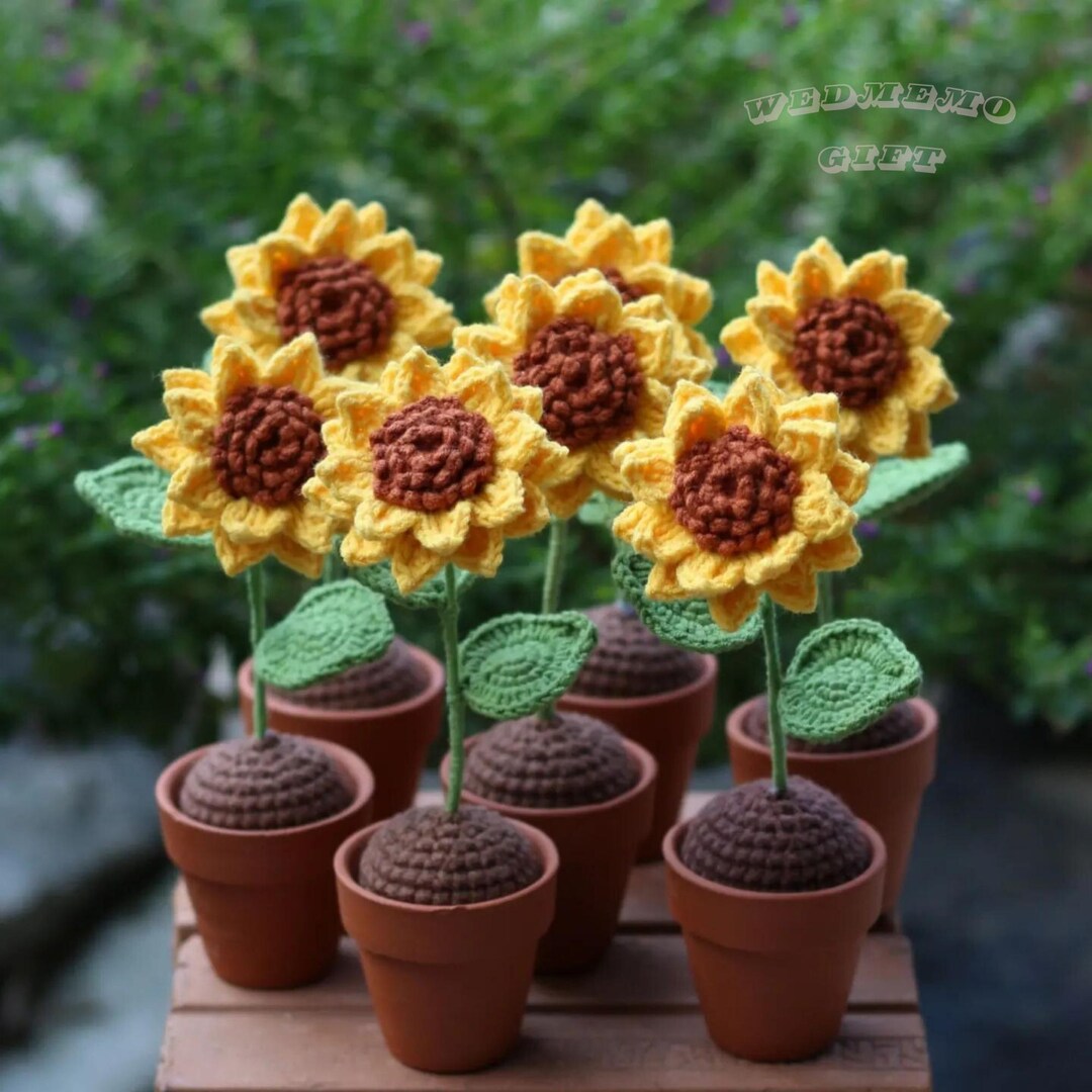 Handmade Crochet Sunflower in Pot, Crochet Sunflower, Mini Sunflower ...