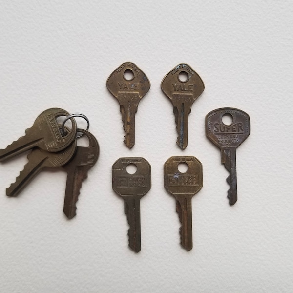 Old Flat Keys - Etsy