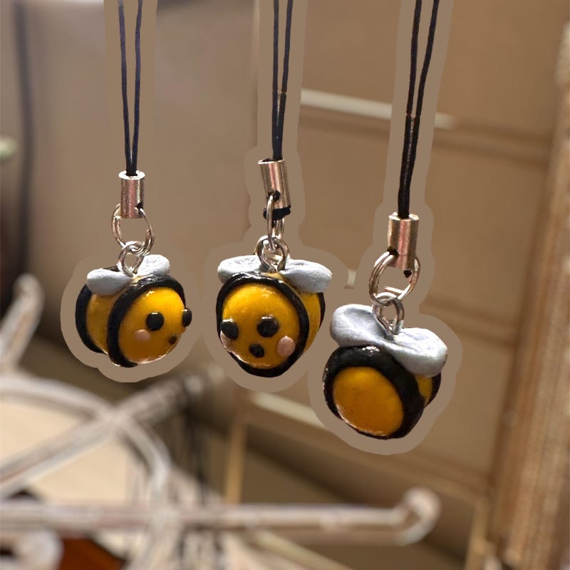 Bumble Bee Keychain - Etsy