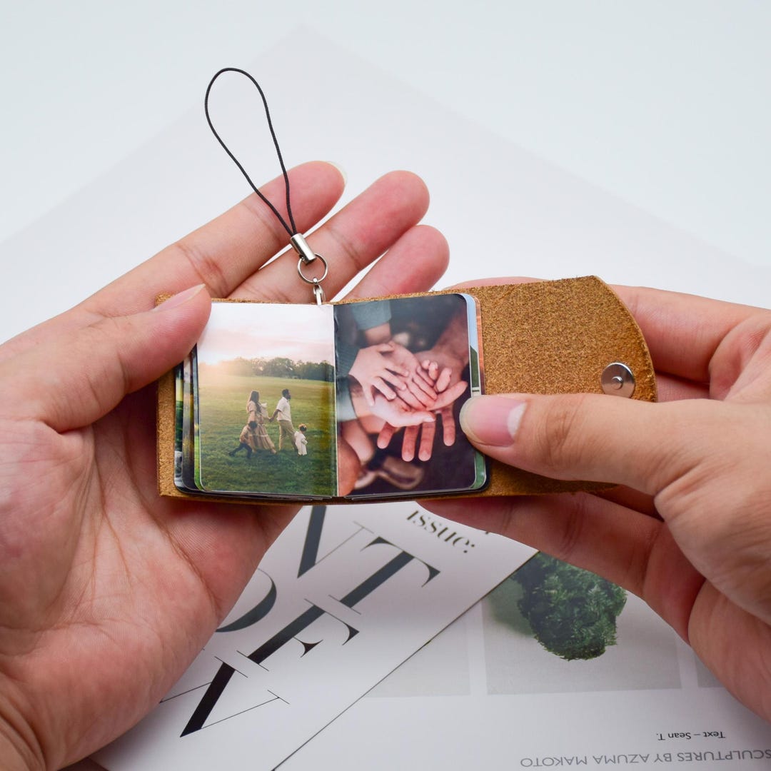 Personalized Mini Photo Album Keychain, Couples Keychains, Gift for Her ...