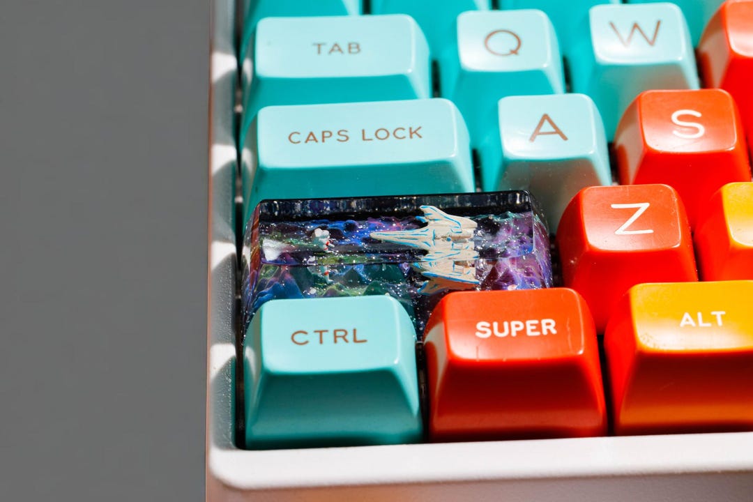 Astronaut Galaxy Artisan Keycap, Space Interstellar Resin Keycap Set ...