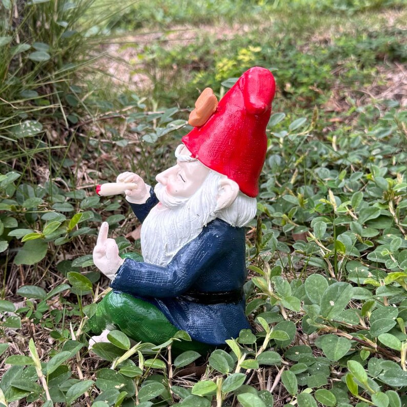 Garden Gnome Outdoor Statue Figurine,smoking Middle Finger Gnome for ...