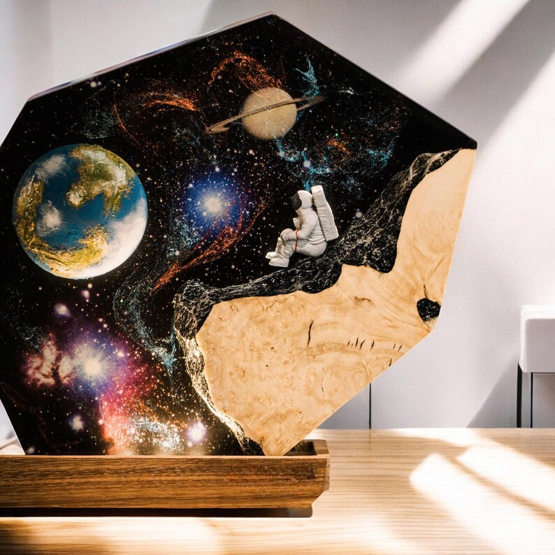 Lamp Galaxy Resin, Astronaut Resin Lamp, Lamp Custom Resin, Epoxy Resin ...