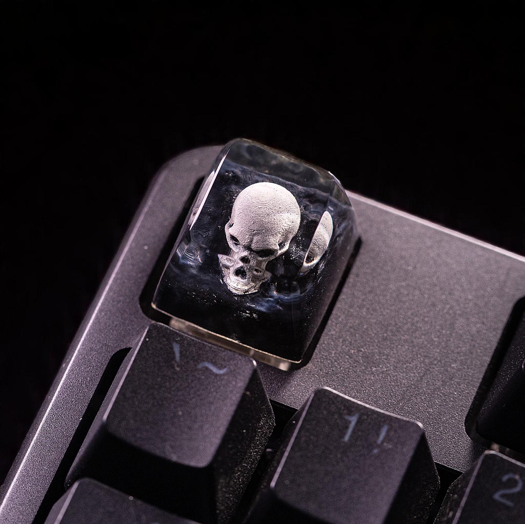 Handmade Skull Resin Keycap – Gothic Artisan Keycap for Mechanical ...