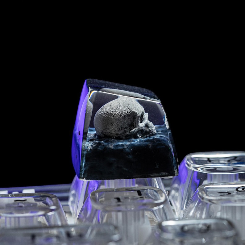 Handmade Skull Resin Keycap – Gothic Artisan Keycap for Mechanical ...