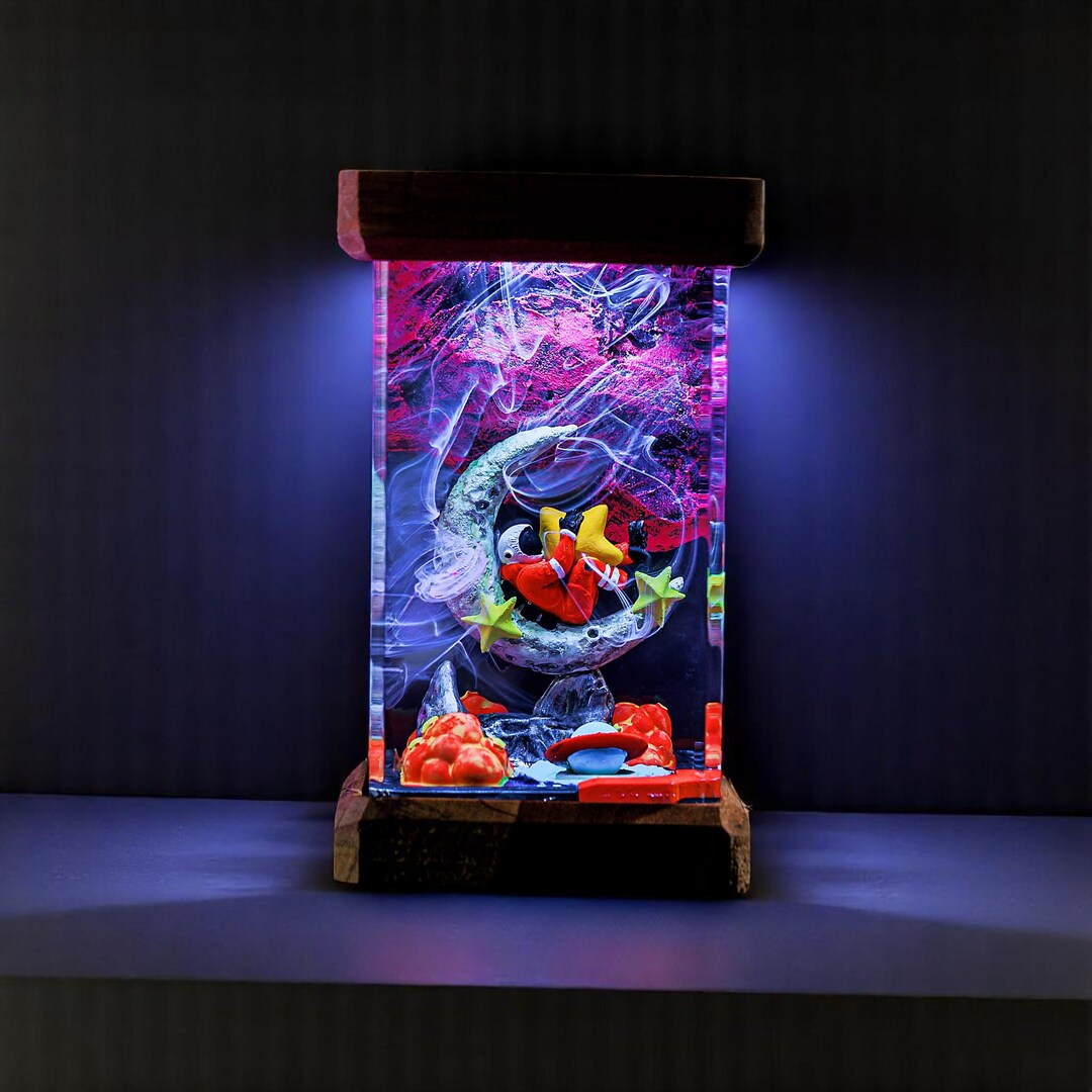 Custom Resin Lamp,astronaut Resin Lamp–handmade Space Explorer Night ...