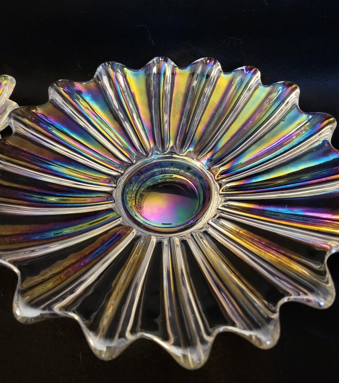 Iridescent Glass Plate Set. Vintage 1960's Starburst Pattern. - Etsy