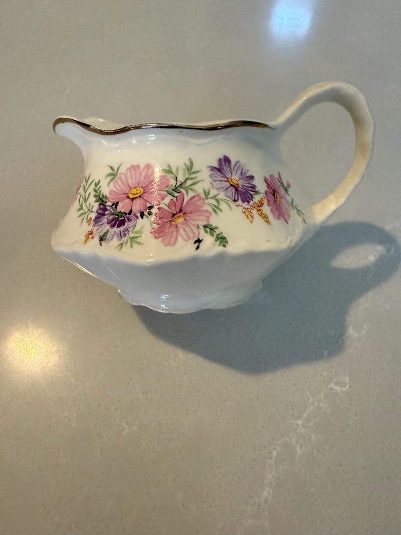 Vintage Homer Laughlin Creamer – USA Floral China, Gold Trim - Etsy