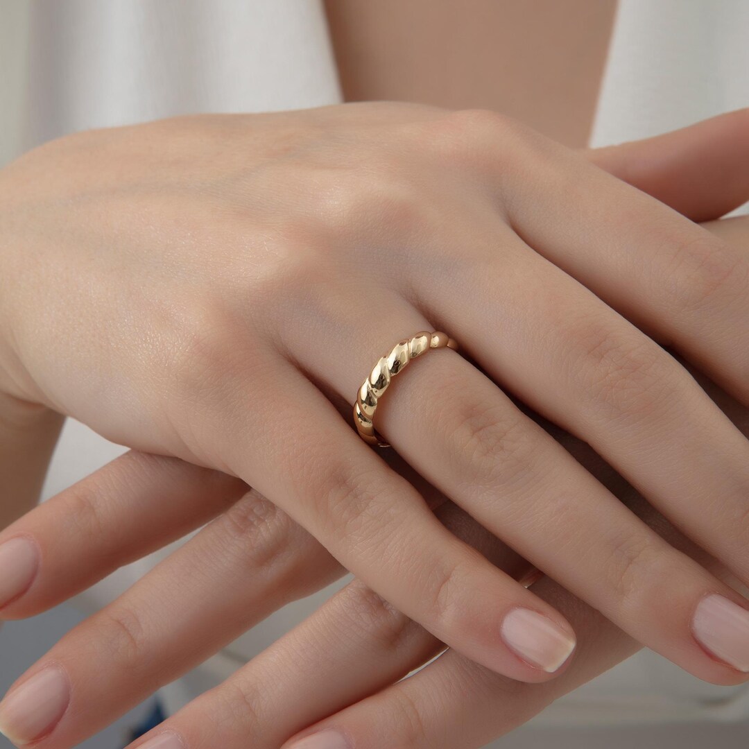 14K Solid Gold Croissant Ring, Dainty Puffy Spiral Band, Handmade ...