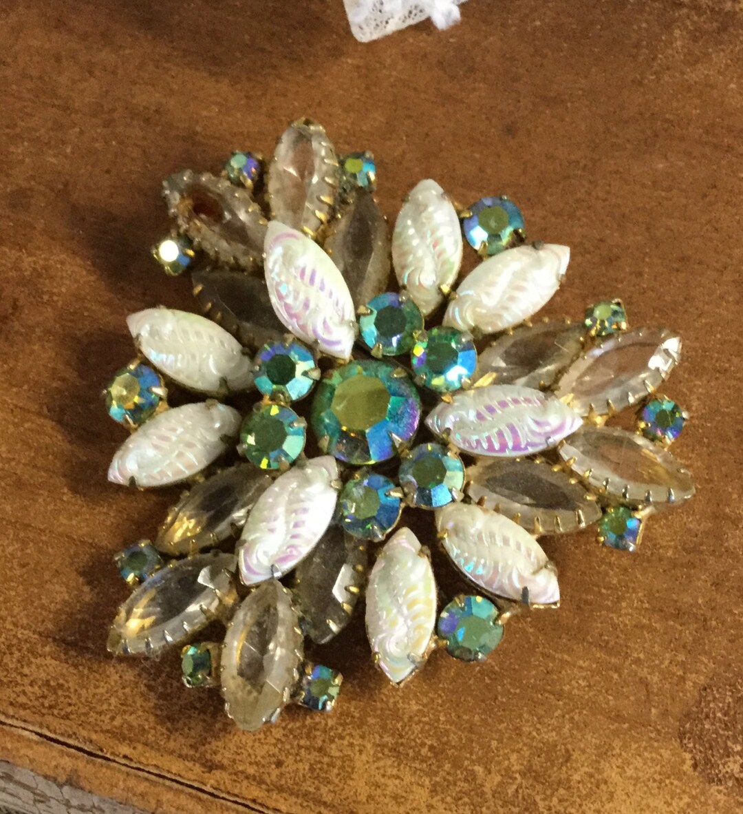 Sawtooth Set Rhinestone Resin Cabochon Leaf Floral Brooch Pin - Etsy.de