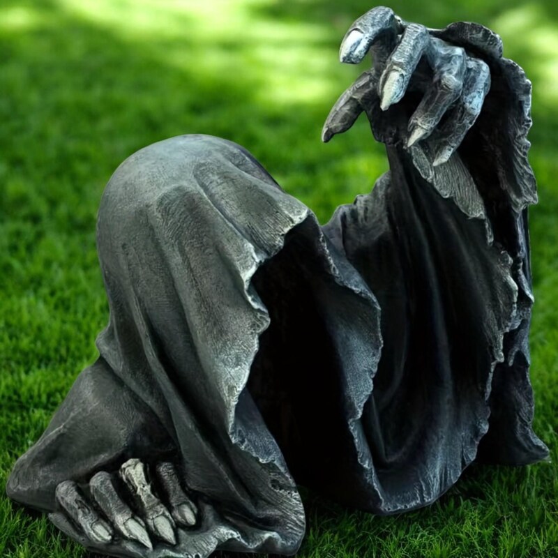 Gothic Statue - Etsy